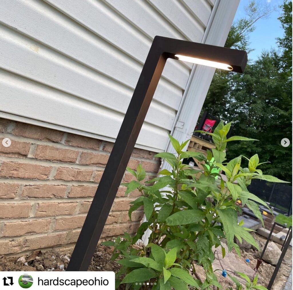 Alliance PL300 Path Light - Aged Brass | The Pond & Rock Shop